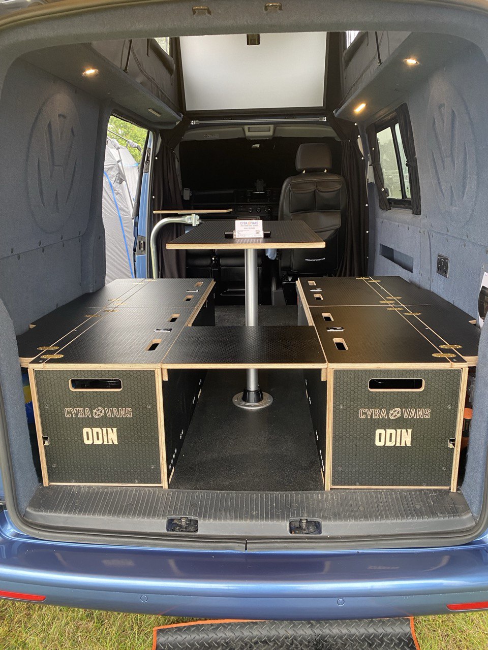 Cyba Vans : BUSFEST 2023 - in Cybavan VW T6 SWB Kombi - Odin Storage ...